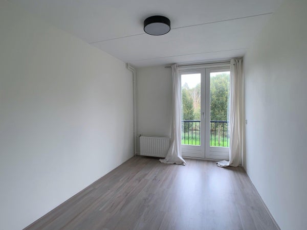 Maison de famille: Almere, Nijvergouw prix 2 250