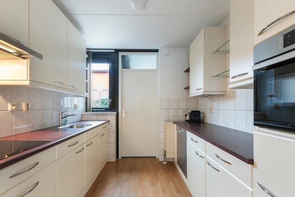 Casa in affitto: Machteld Sandelijnslaan, Hendrik-Ido-Ambacht - 1.750