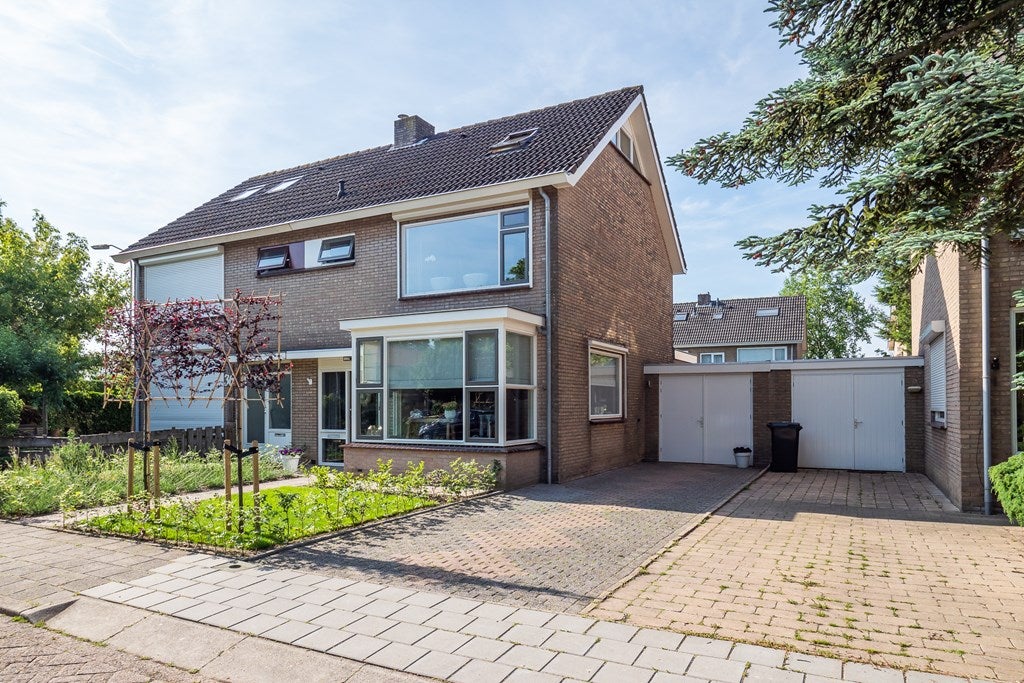 Koopwoningen Ochten – Huis te koop in Ochten
