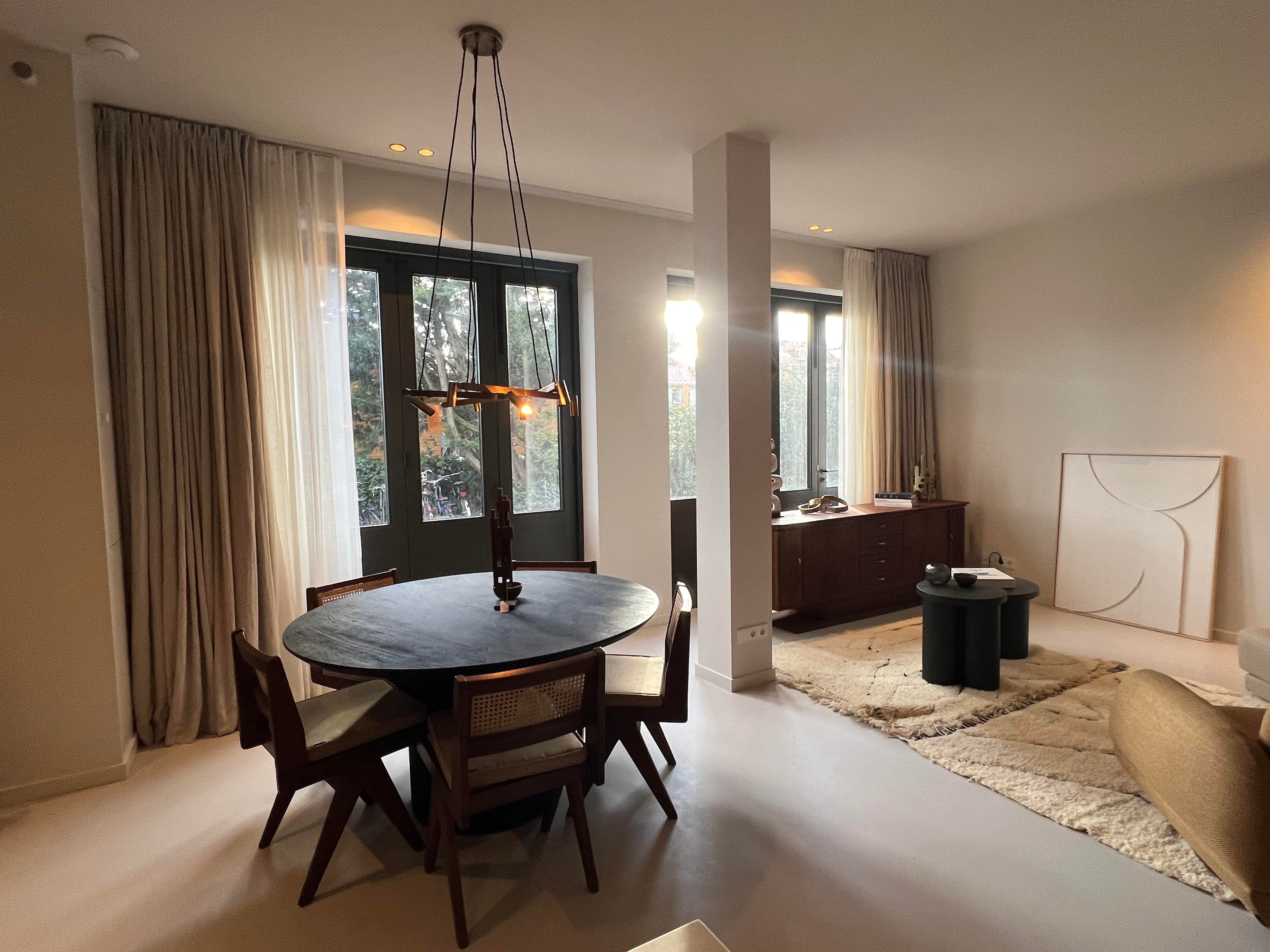 newly_built.header, Amsterdam – Huurgeschiedenis