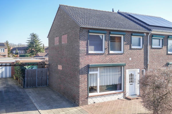 Koopwoningen Reuver – Huis te koop in Reuver