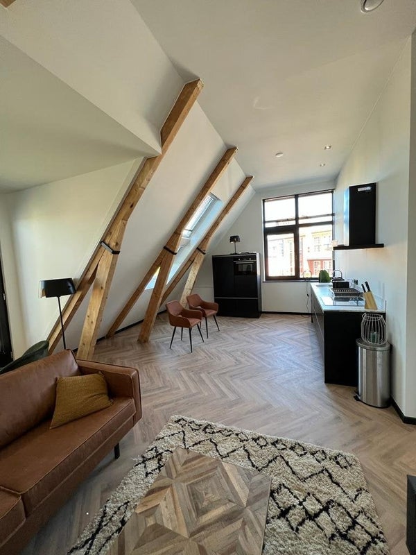 Studio te huur Hoogeweg in Groningen voor € 815