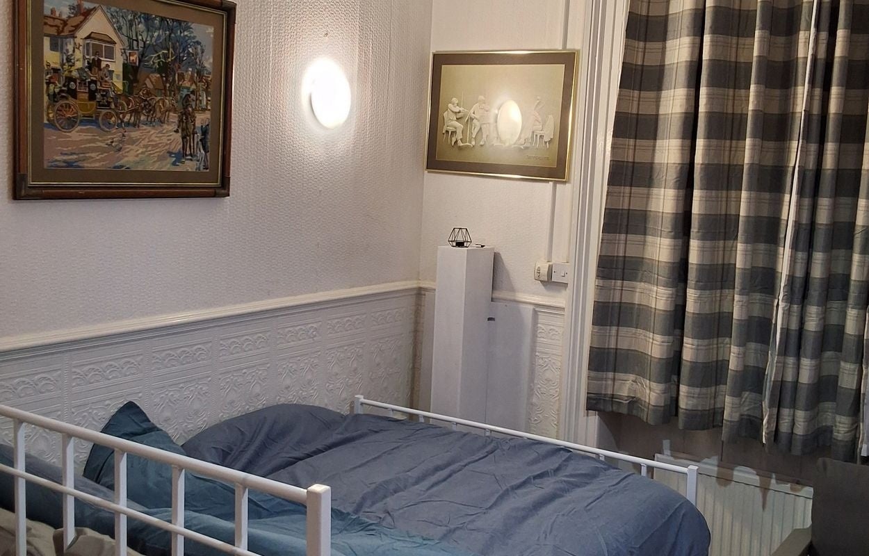 Flat to rent Bond Street, Kirklees | rentaroof