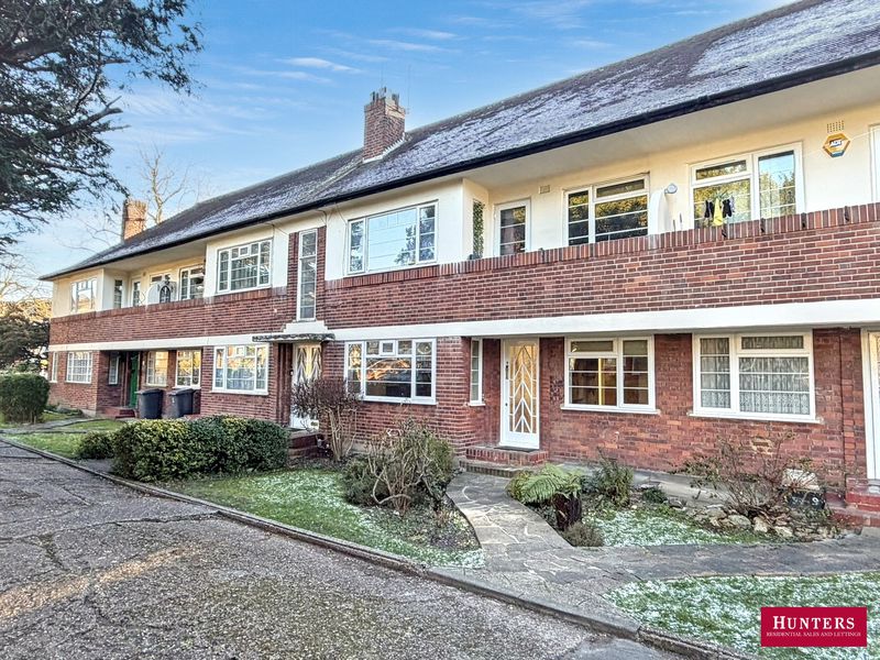 Flat to rent Gainsborough Road, Greater London | rentaroof