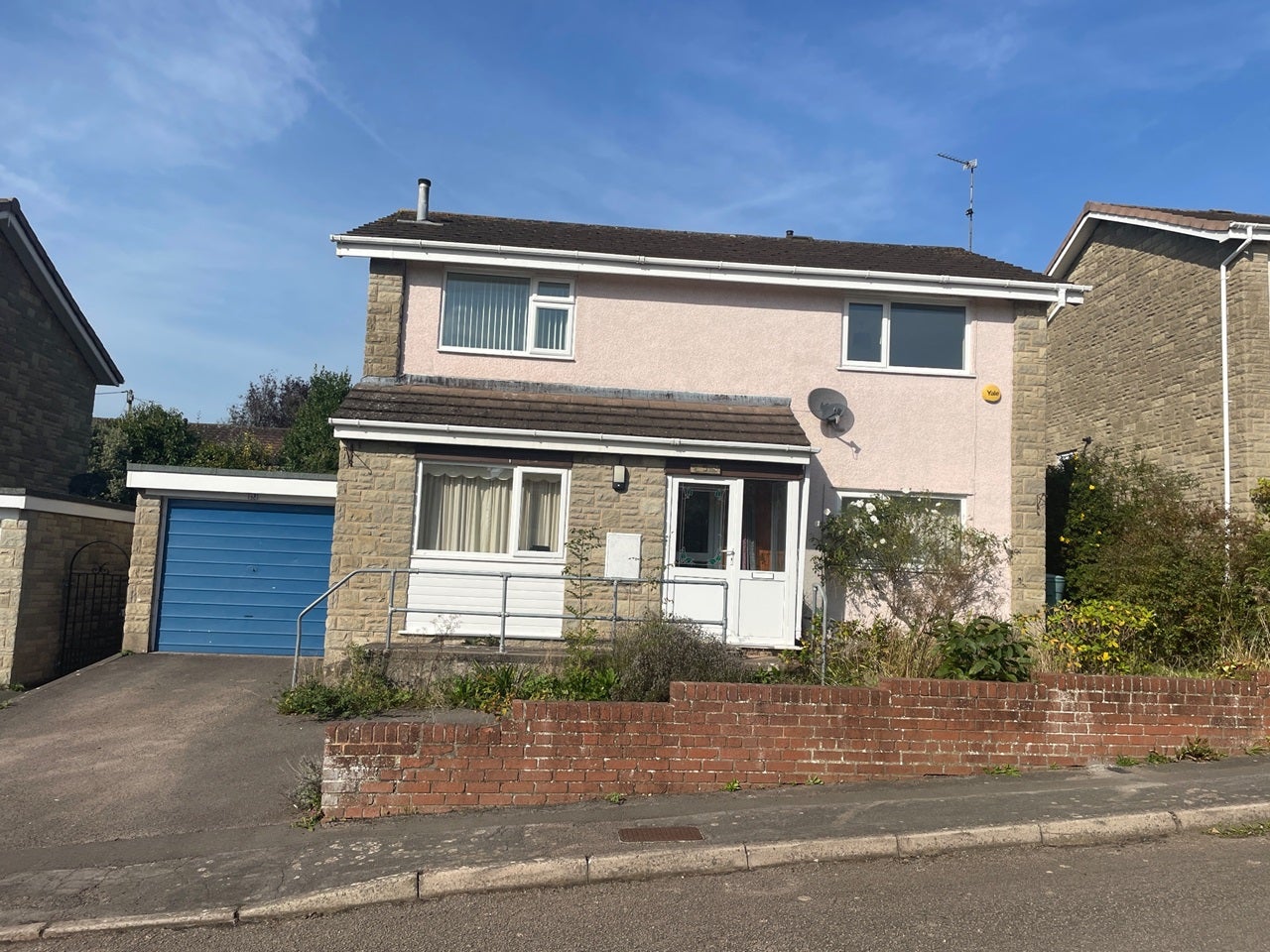 House to rent Charles Close, Monmouth | rentaroof