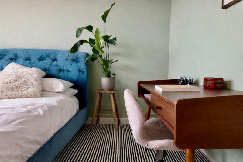 Flat to rent Silk Weaver Way, Greater London | rentaroof