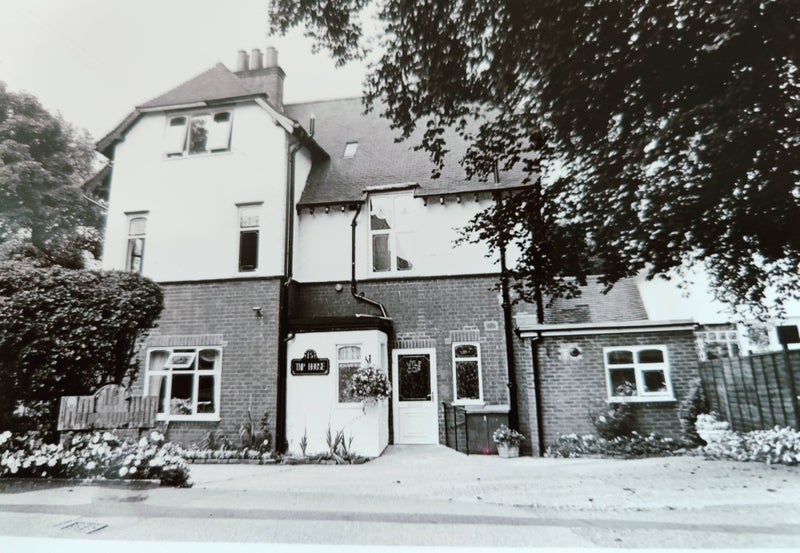 Flat to rent Cope's Drive, Tamworth | rentaroof