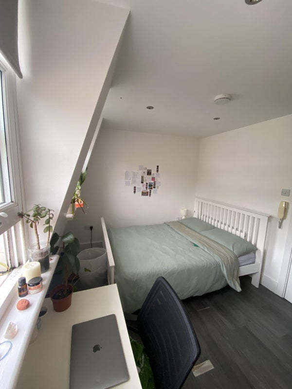 Room to rent King's Terrace, Greater London | rentaroof