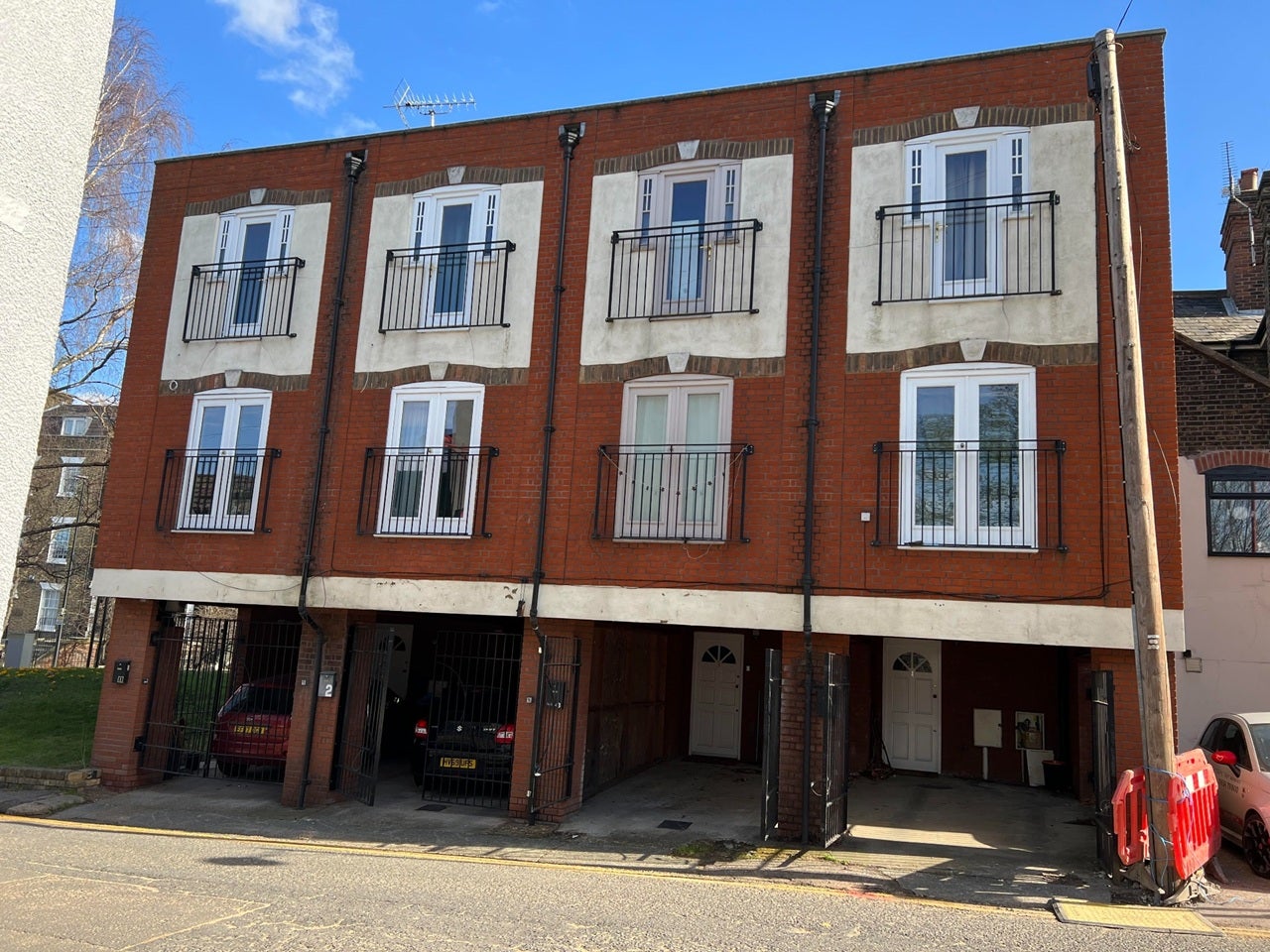 House to rent Star Hill, Rochester | rentaroof