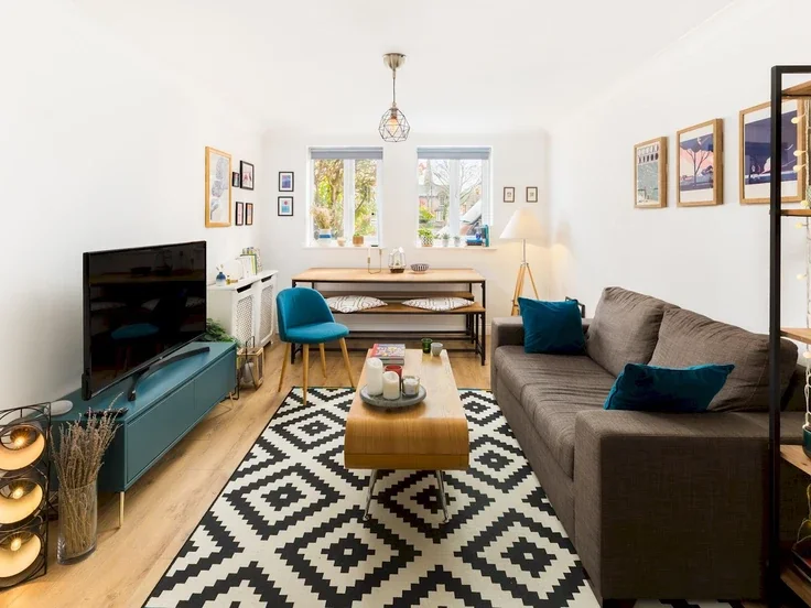 Flat to rent Charlotte Street, Royal Leamington Spa | rentaroof