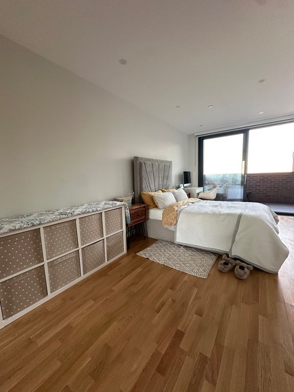 Flat to rent Headstone Drive, Greater London | rentaroof