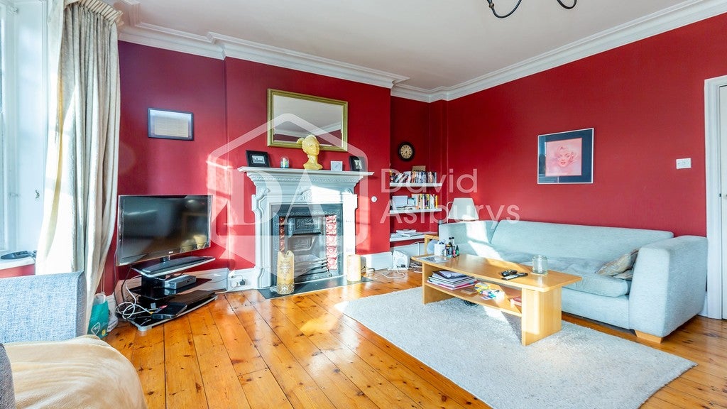 House to rent Jackson's Lane, Greater London | rentaroof