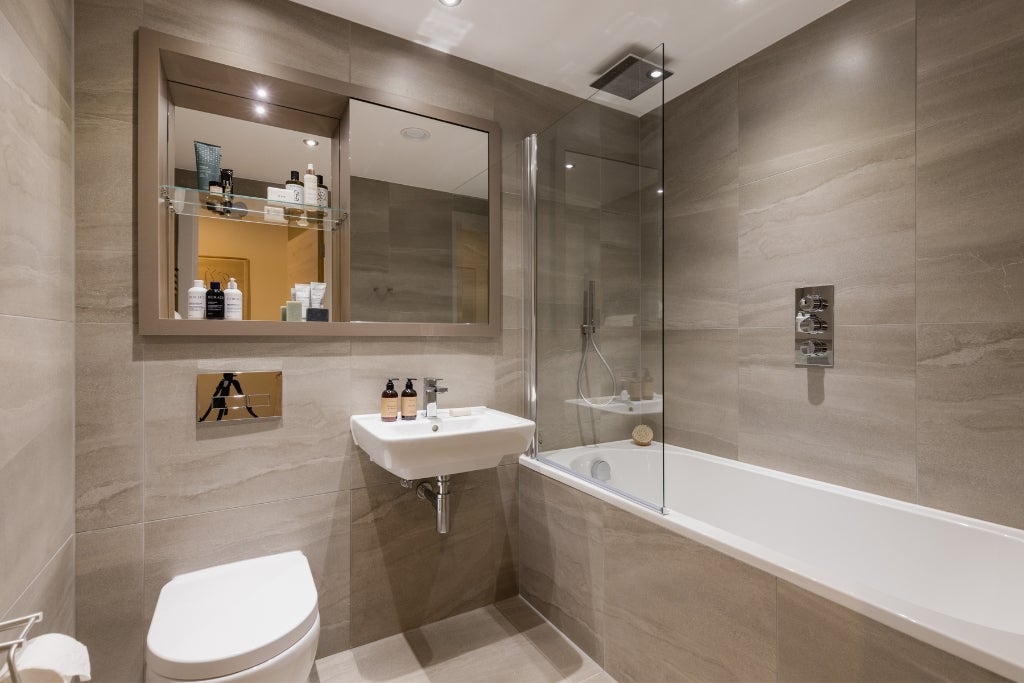 Flat to rent McEwan Walk, City of Edinburgh | rentaroof