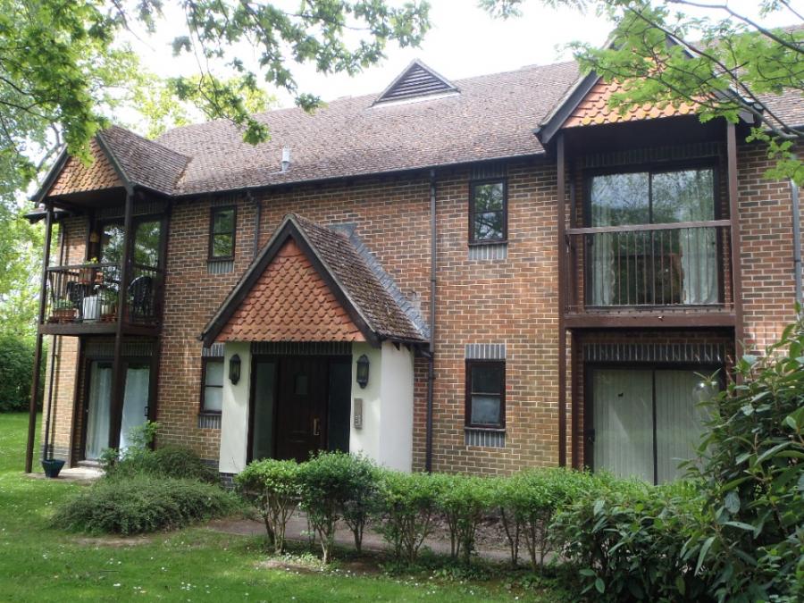 Flat to rent Christy Court, Basingstoke and Deane | rentaroof