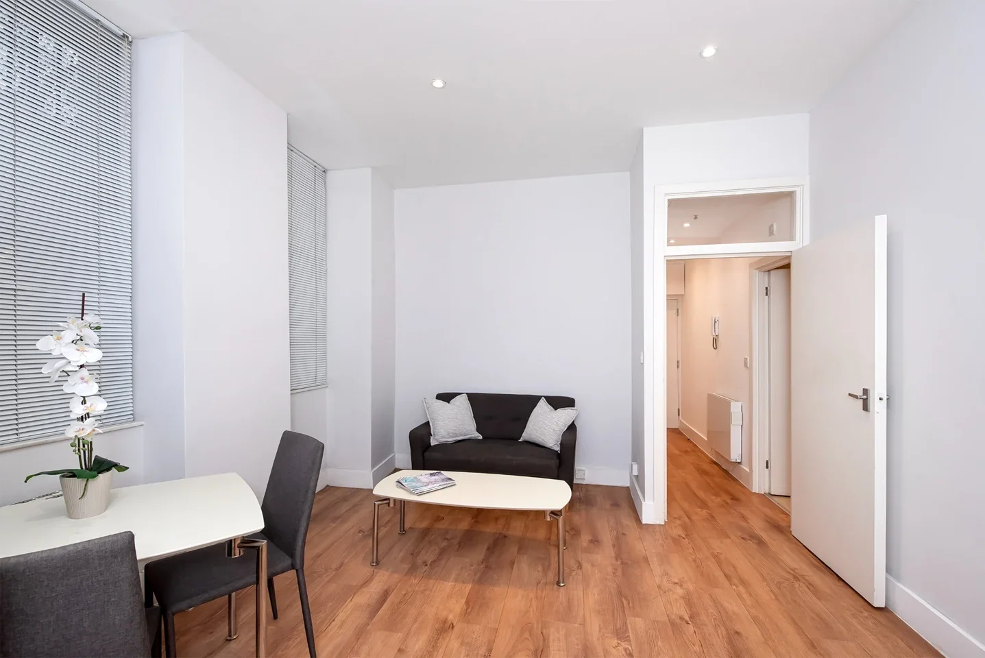 Flat to rent Westbourne Terrace, City of Westminster | rentaroof