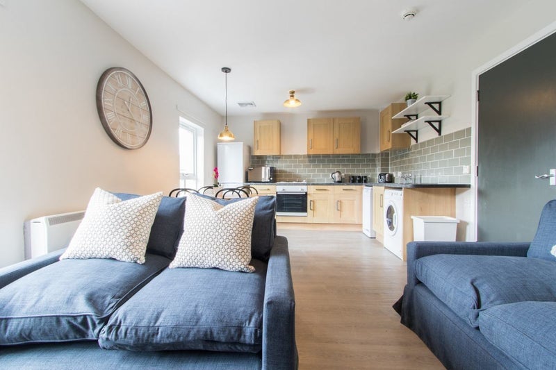 Flat to rent Morrison Circus, City of Edinburgh | rentaroof