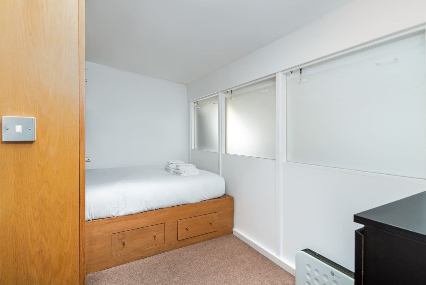 Flat to rent Hanson Street, City of Westminster | rentaroof