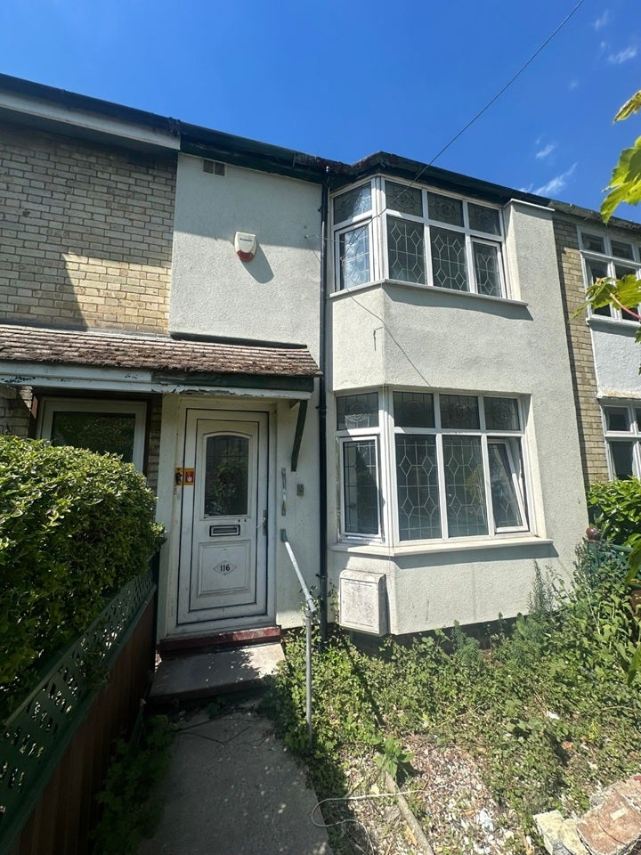 Flat to rent Brampton Road, Cambridge | rentaroof