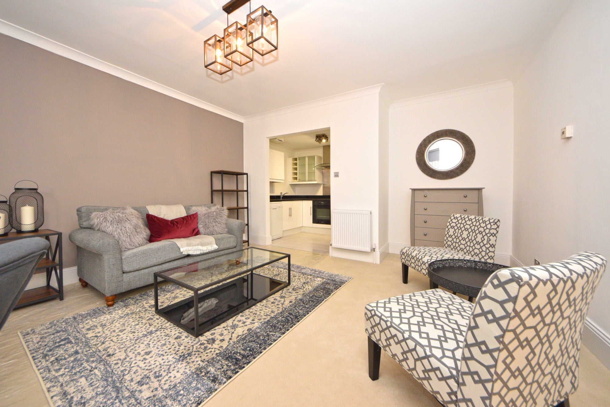 Flat to rent Old Brompton Road, Greater London | rentaroof