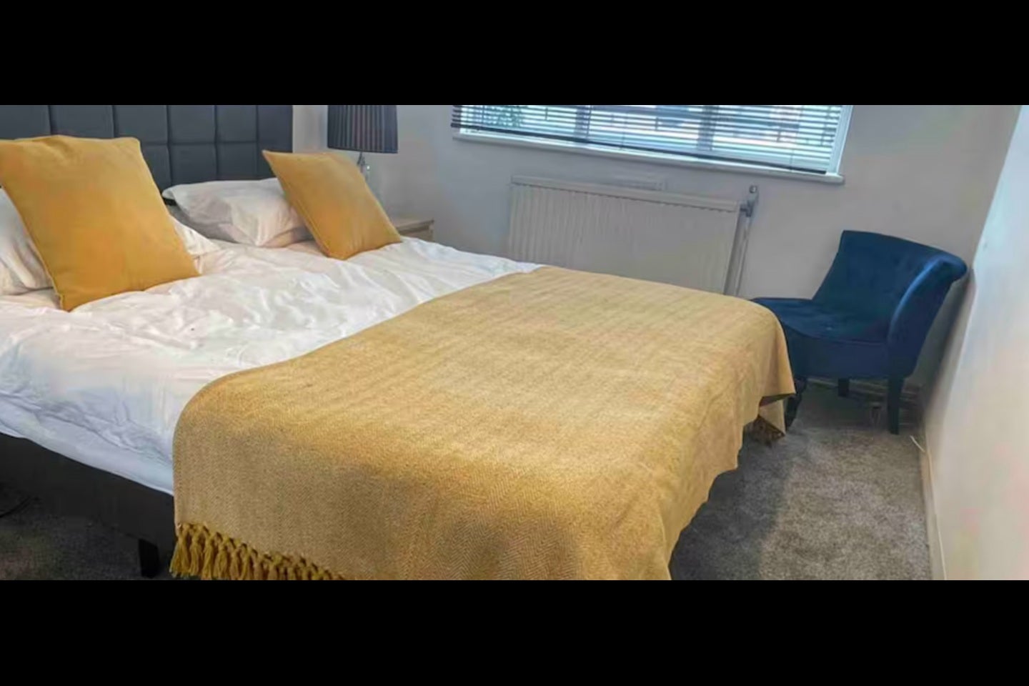 Flat to rent Dingley Road, Greater London | rentaroof