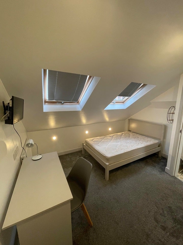 Flat to rent St. Margaret Road, Coventry | rentaroof
