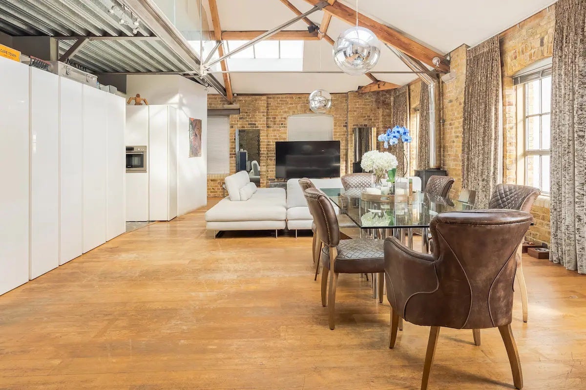 Flat to rent New Tannery Way, Greater London | rentaroof