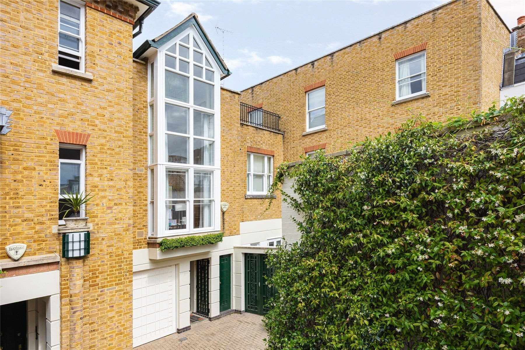 House to rent Charles II Place, Greater London | rentaroof