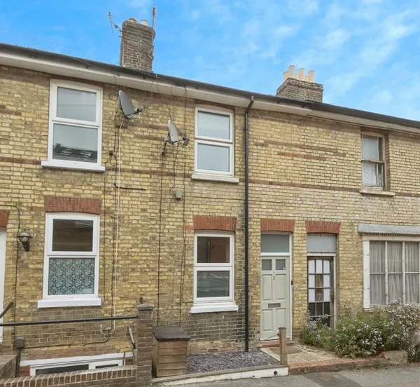 Flat to rent Mercer Street, Tunbridge Wells | rentaroof