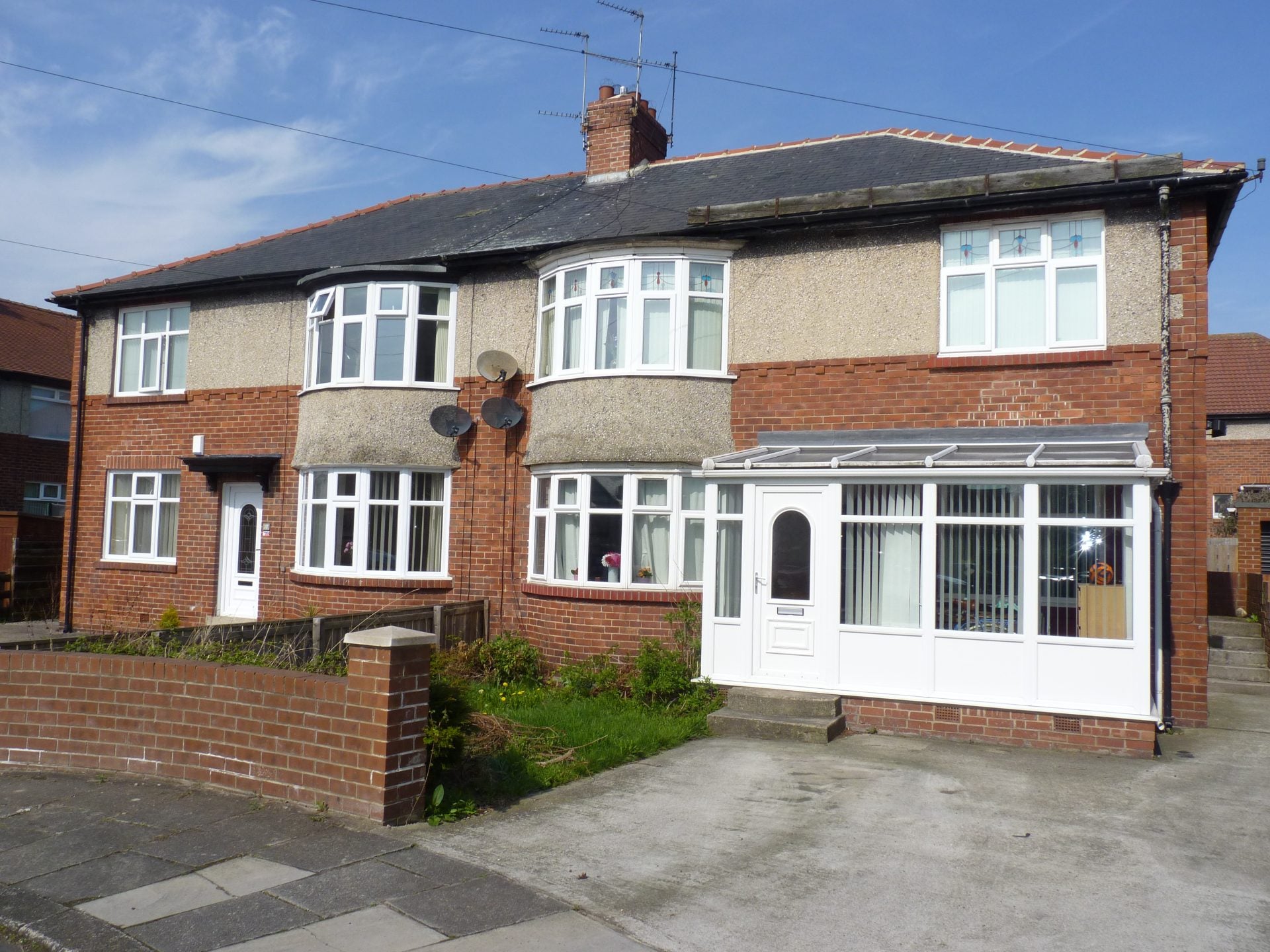 House to rent Buckthorne Grove, Newcastle upon Tyne | rentaroof