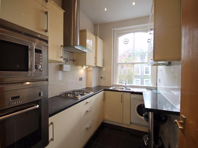 Flat to rent Englefield Road, Greater London | rentaroof