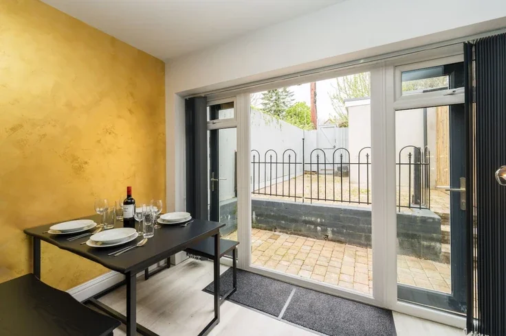 House to rent Shirley Road, Cardiff | rentaroof