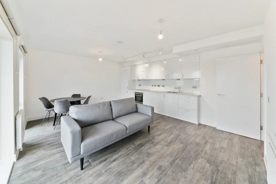 Flat to rent North Woolwich Road, Greater London | rentaroof