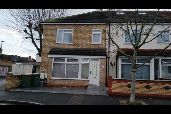 House to rent Burges Road, Greater London | rentaroof