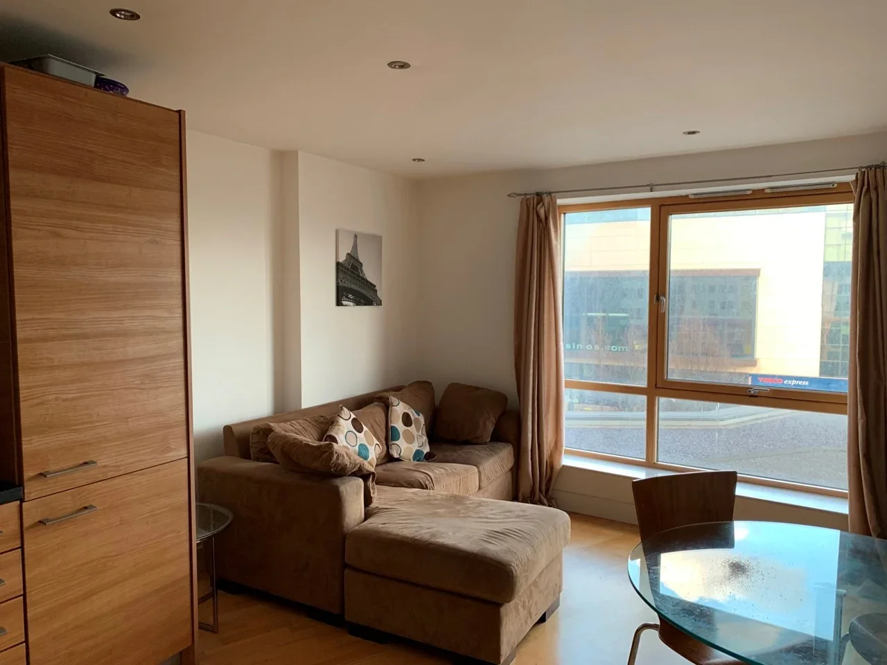 Flat to rent Clarence Road, Leeds | rentaroof