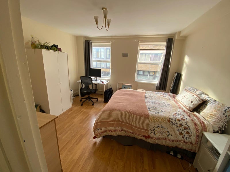 House to rent Weedington Road, Greater London | rentaroof