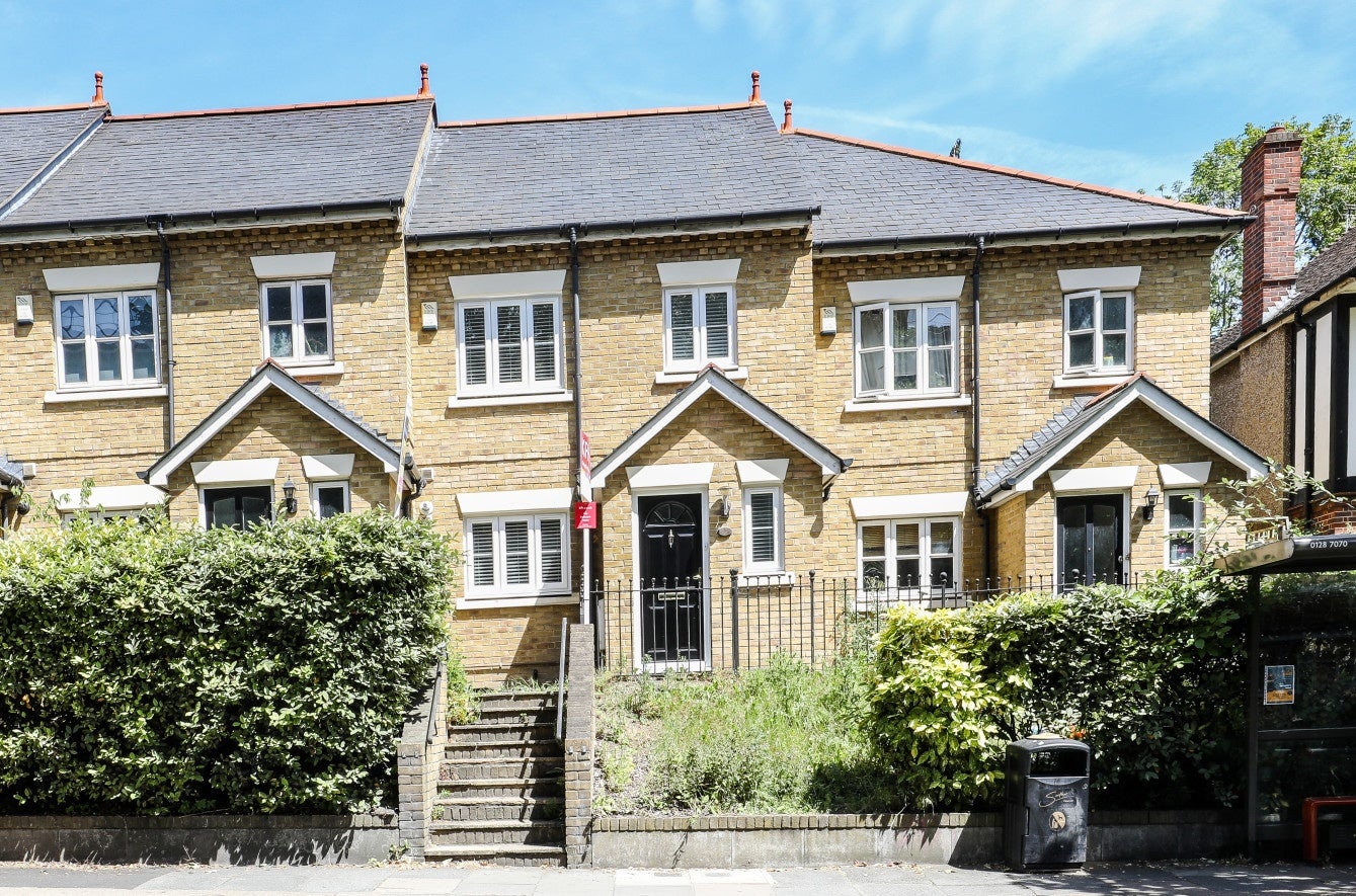 Flat to rent Lordship Lane, Greater London | rentaroof