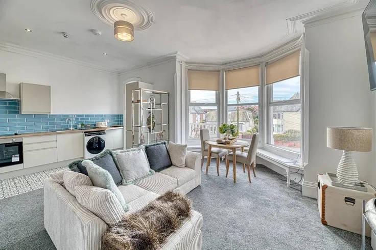 Flat to rent Alexandria Drive, Borough of Fylde | rentaroof