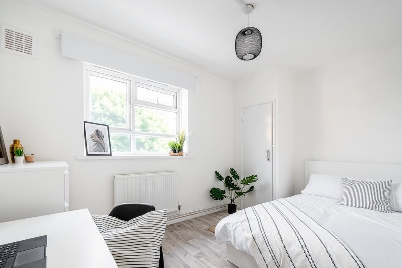 Flat to rent Cherbury Street, Greater London | rentaroof