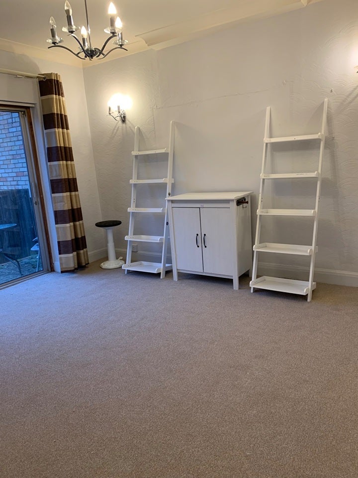 Flat to rent Arthur Road, Greater London | rentaroof