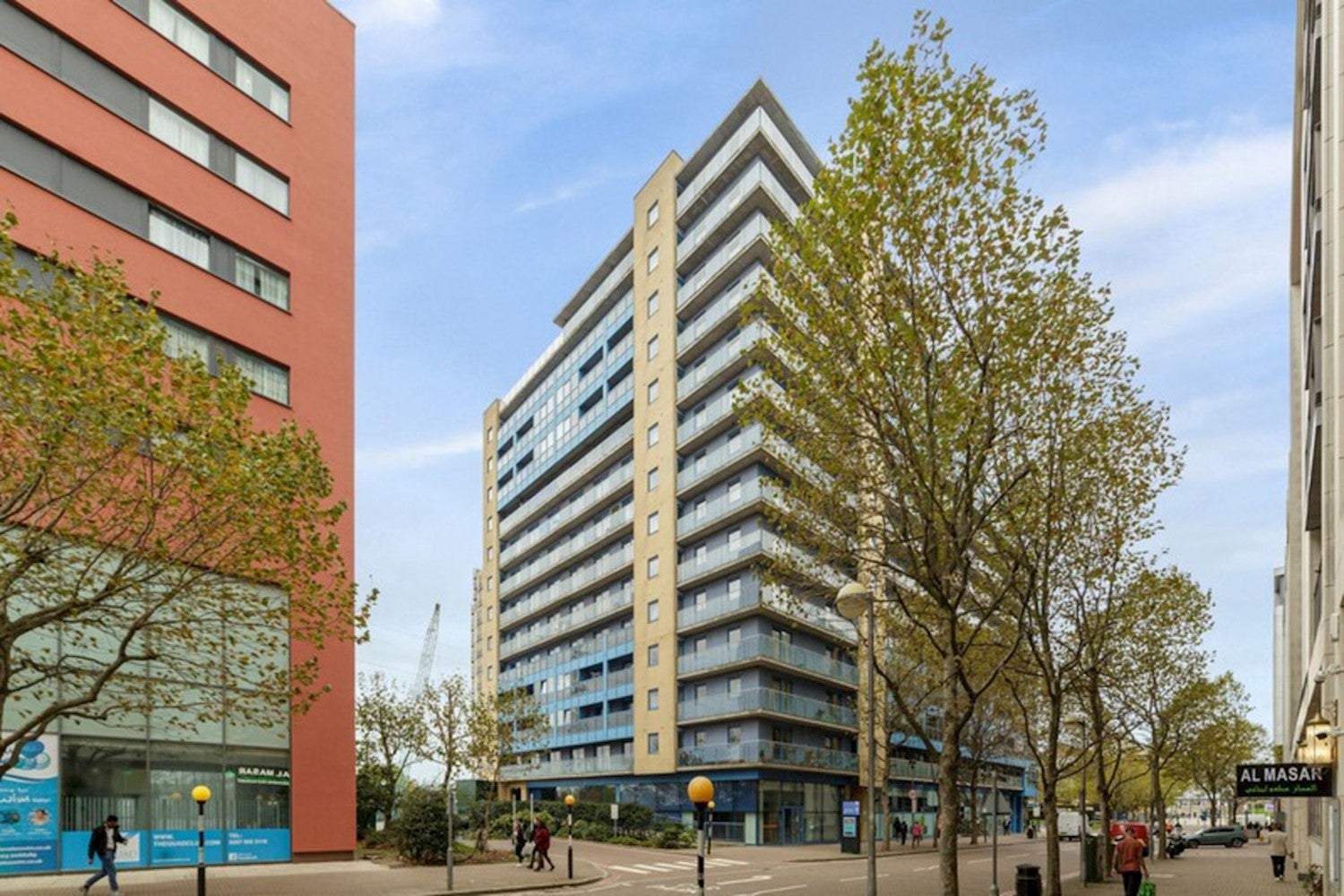 Flat to rent Western Gateway, Greater London | rentaroof