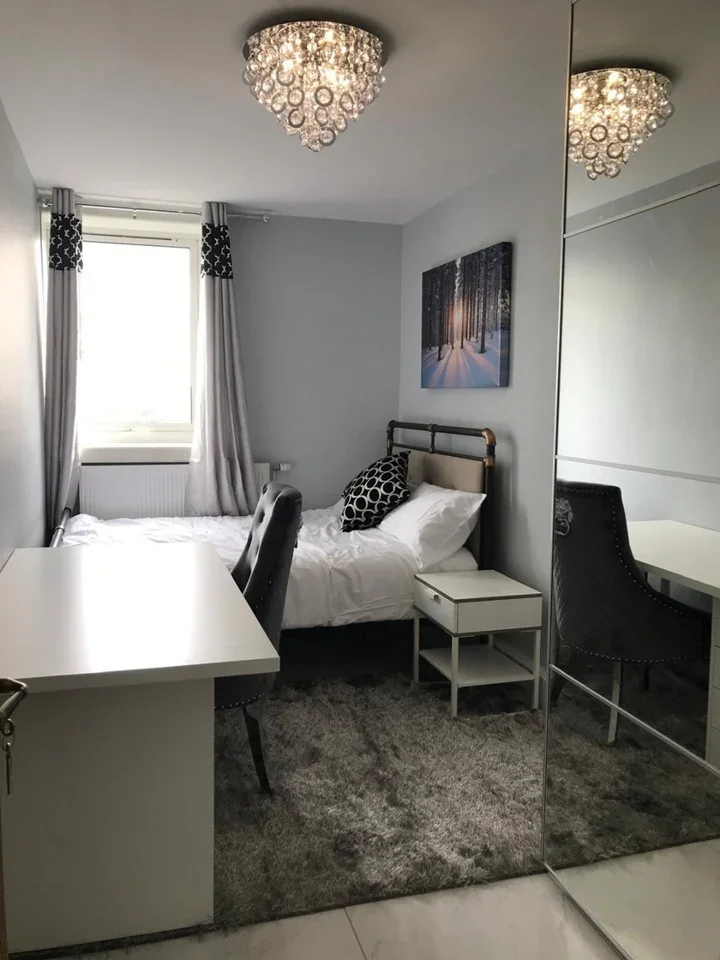 Flat to rent Abbey Road, Greater London | rentaroof