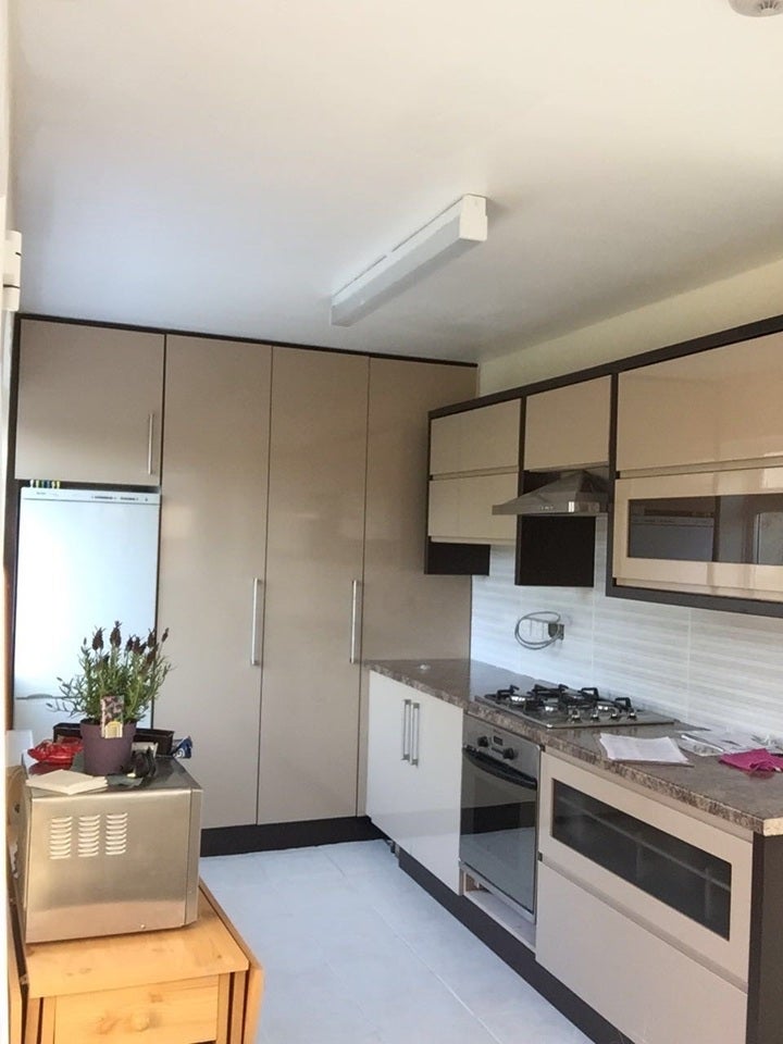 House to rent Parkway, Greater London | rentaroof