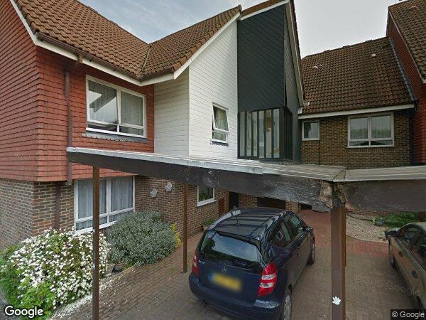 Flat to rent Charles Moore Court, Wealden | rentaroof