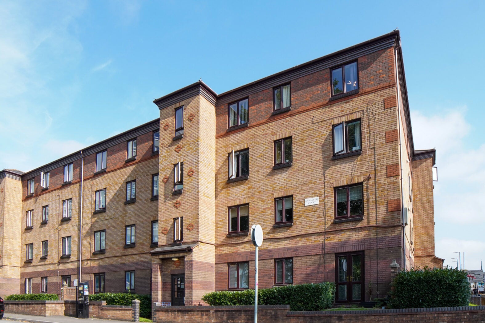 Flat to rent Somerset Street, Bristol | rentaroof