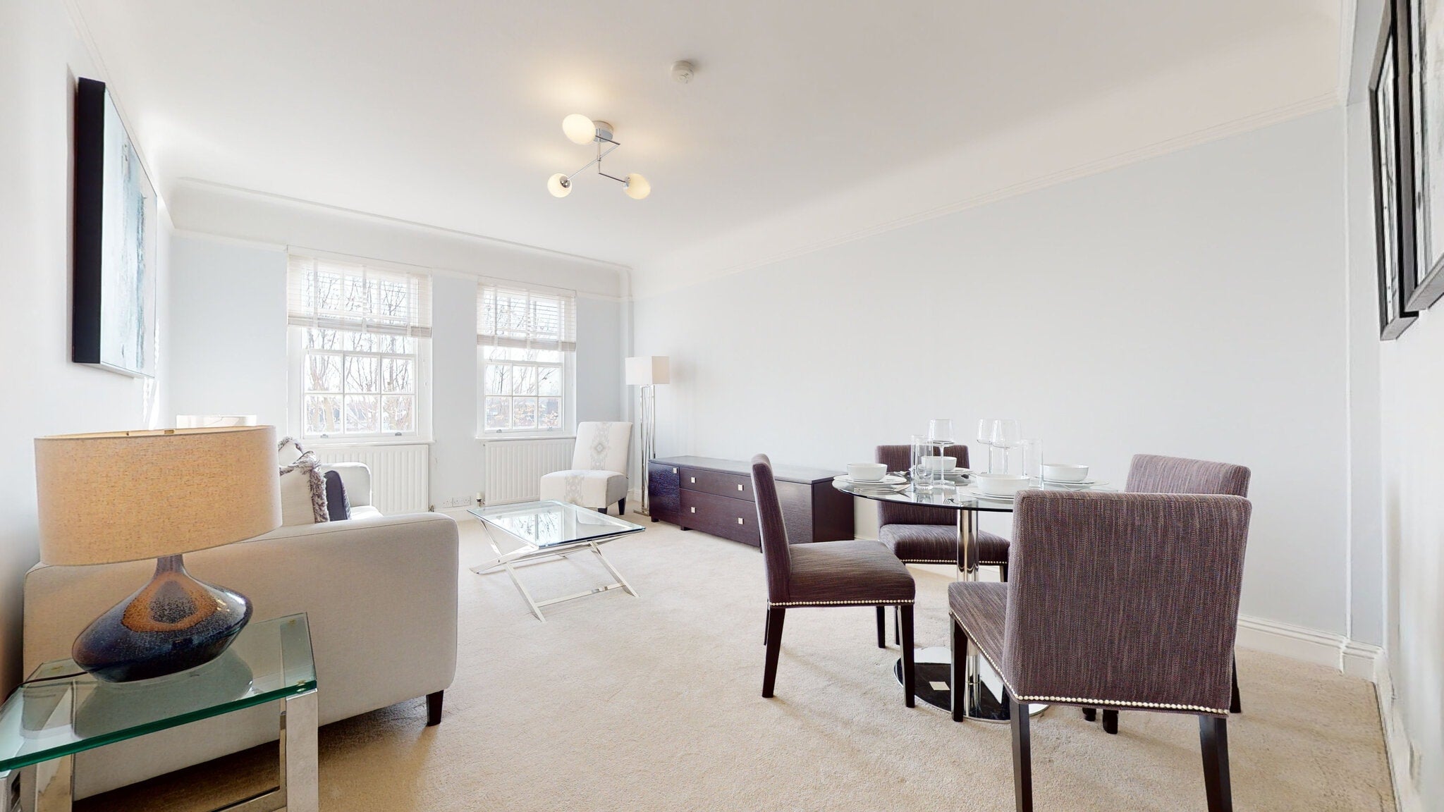 Flat to rent Fulham Road, Greater London | rentaroof