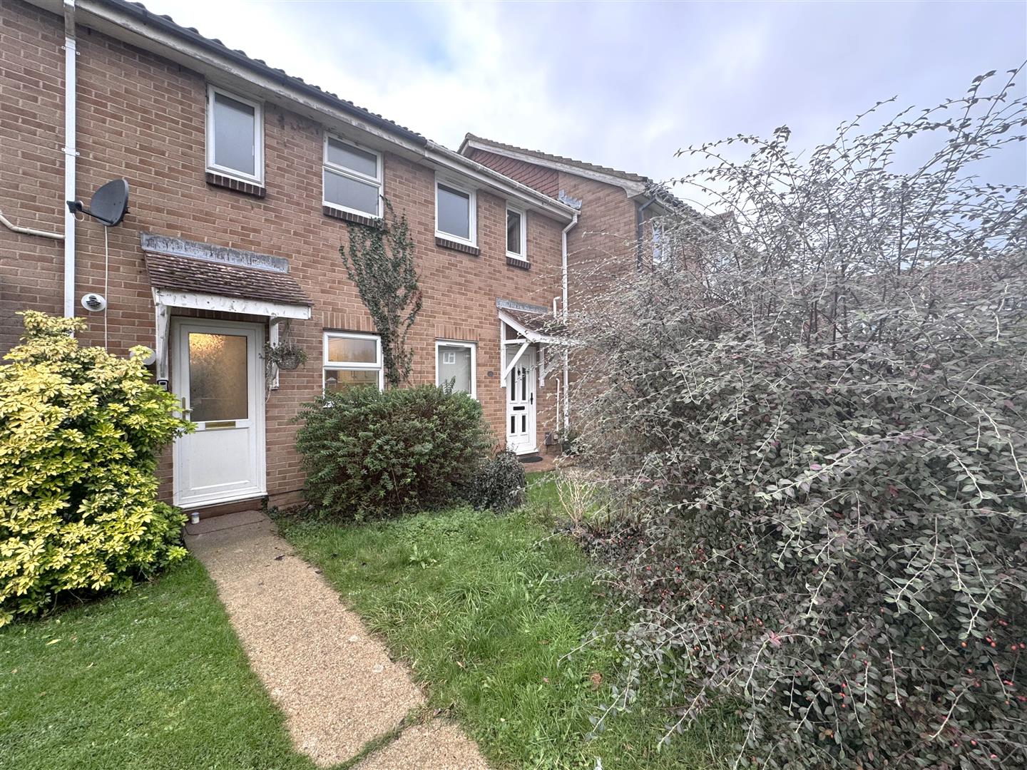 Flat to rent Osprey Gardens, Lee-on-the-Solent | rentaroof