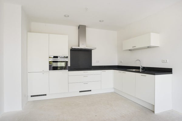 Flat for rent: Empelse Schans, Den Bosch for €1,170