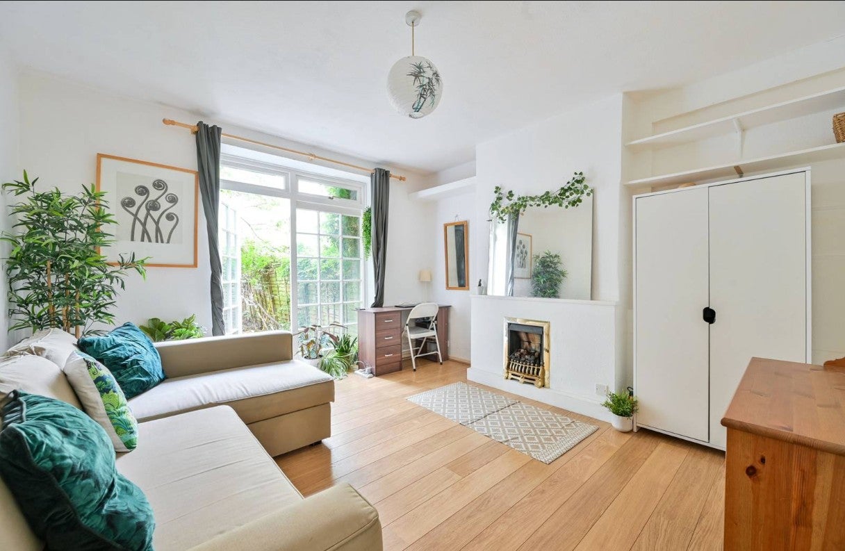House to rent Wickham Street, Greater London | rentaroof