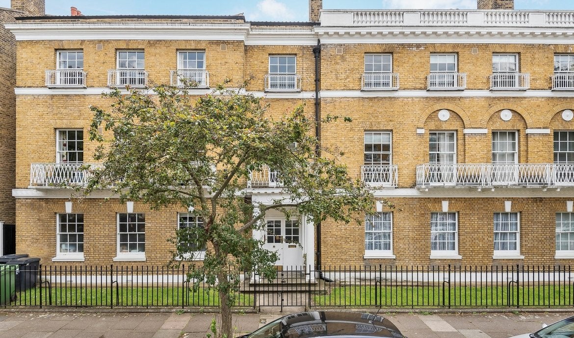 House to rent Chester Way, Greater London | rentaroof