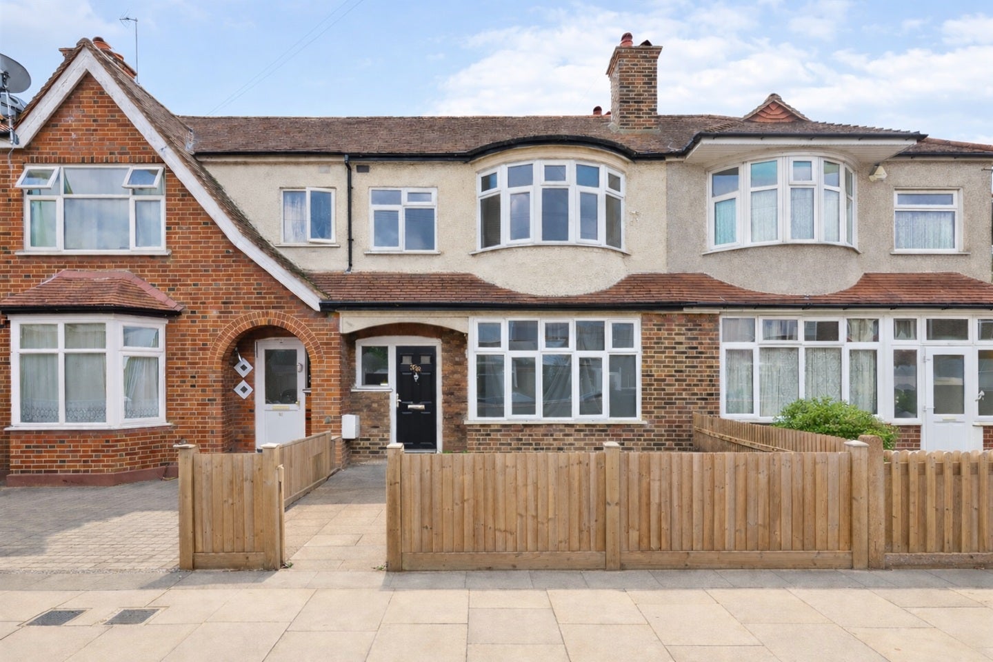 Flat to rent Beecholme Avenue, Greater London | rentaroof